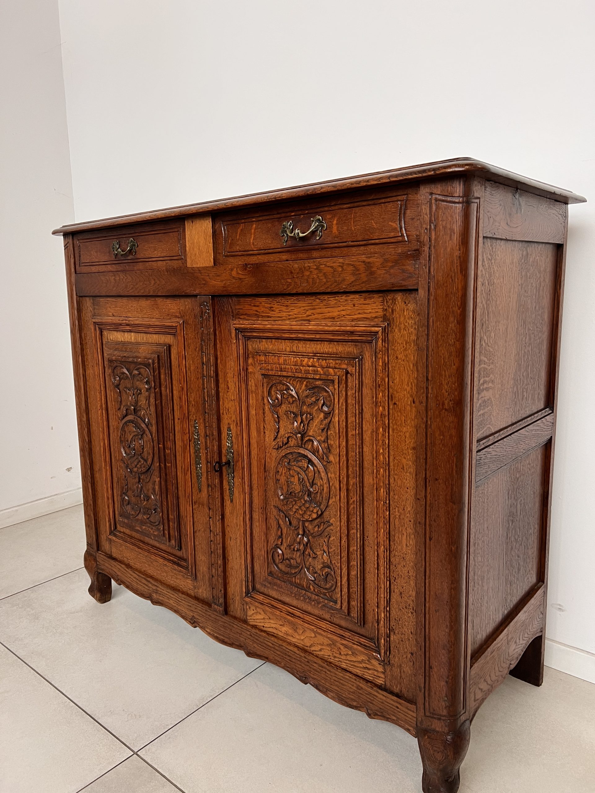 Komody rustykalne • Drewniane meble retro • BogiMeble